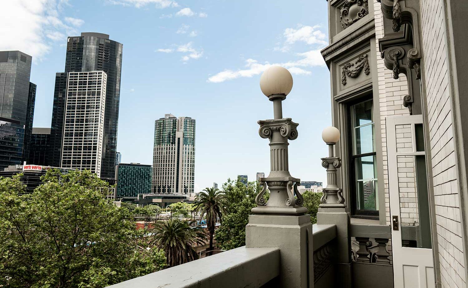 Rendezvous Hotel Melbourne - Historical Hotel Accommodation