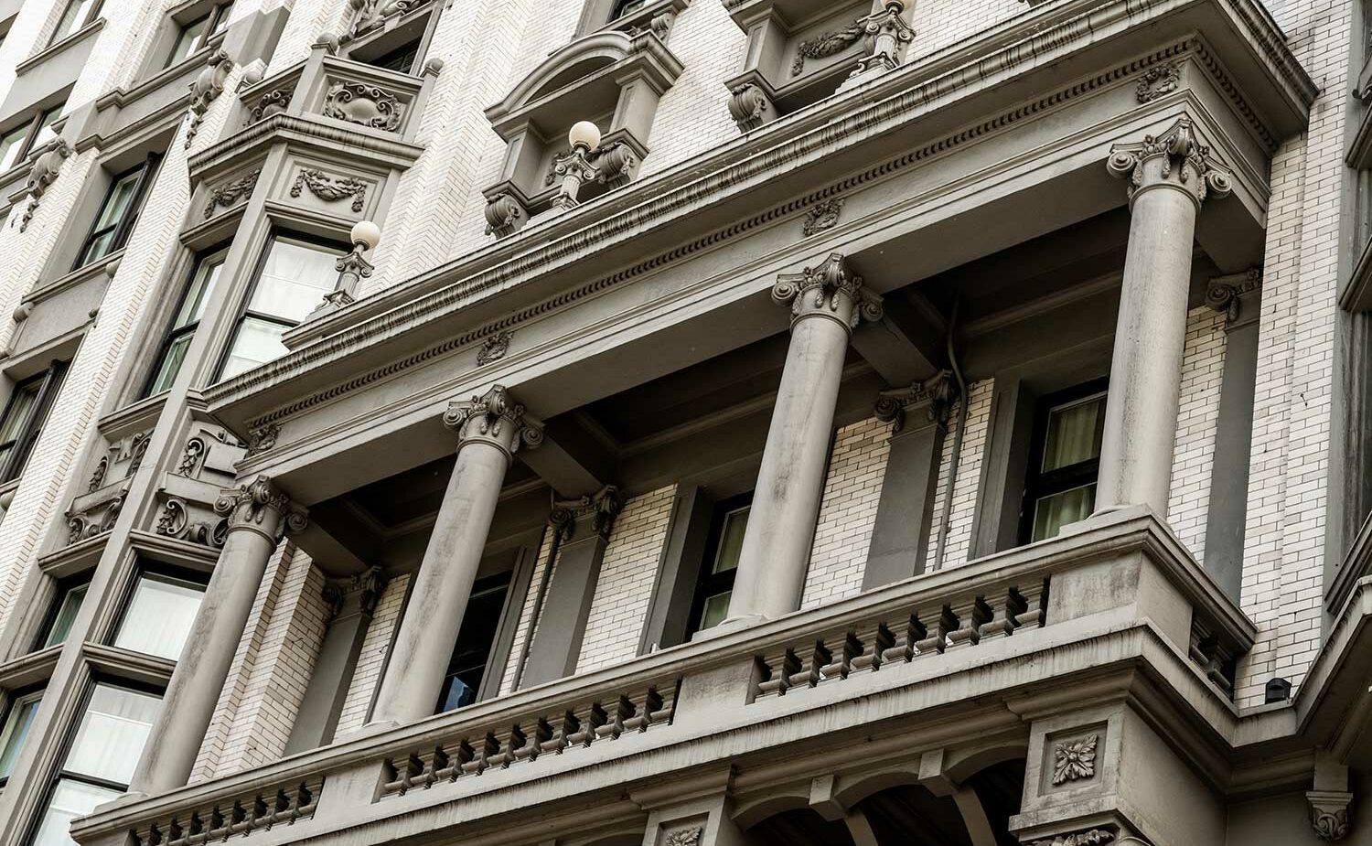 Rendezvous Hotel Melbourne - Historical Hotel Accommodation